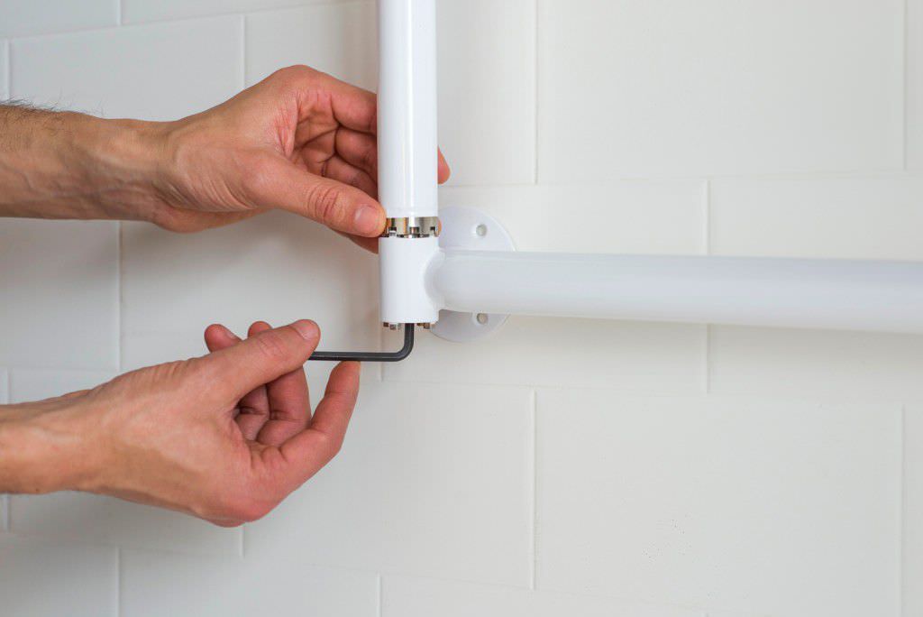 Barre d'appui pour salle de bain - DEPENDA-BAR™ - HealthCraft Products ...