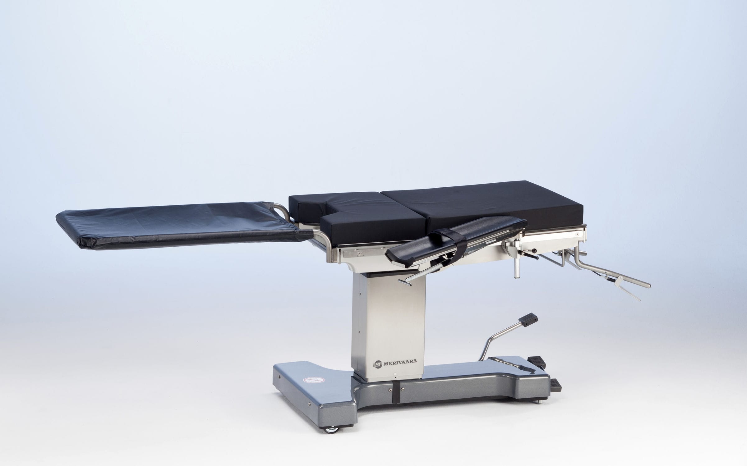 Table d'opération universelle - 100030010 - Merivaara - hydraulique ...