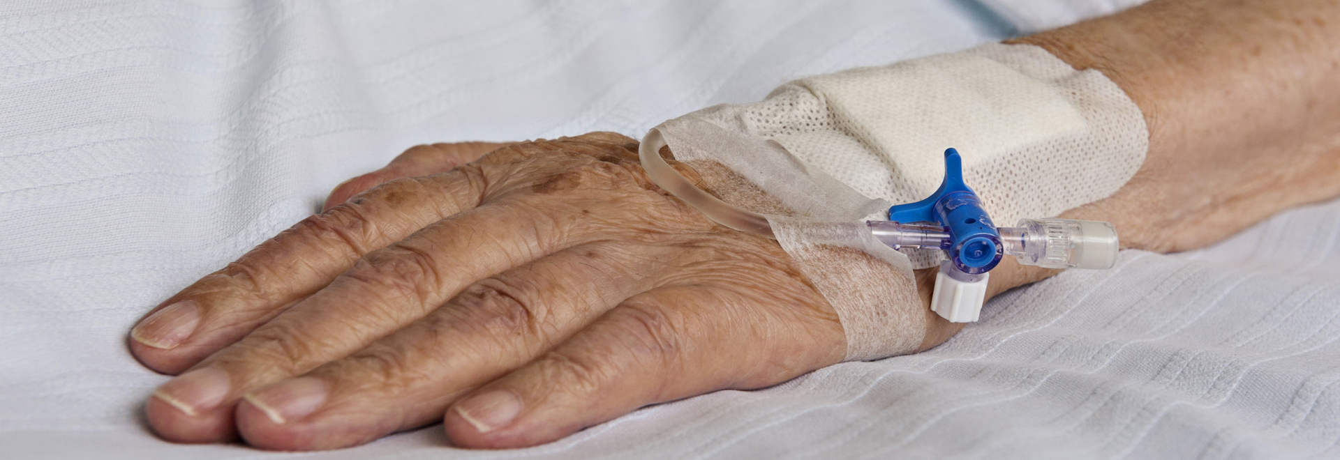 Accès par Voie Intraveineuse (IV) - Los Angeles, CA, USA - SIFSOF